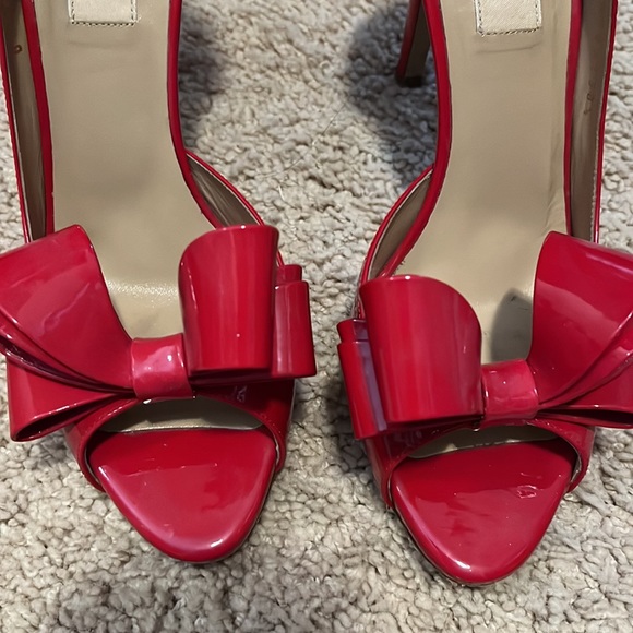 Valentino Garavani | Shoes | Valentino 4 Inch Red High Heels Beautiful ...